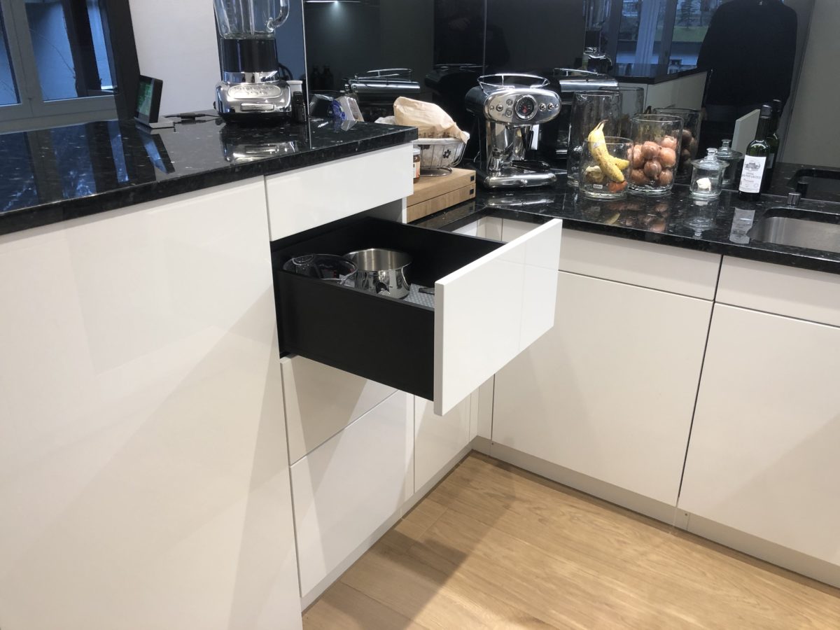 Küchen - Blum Innenausbau AG